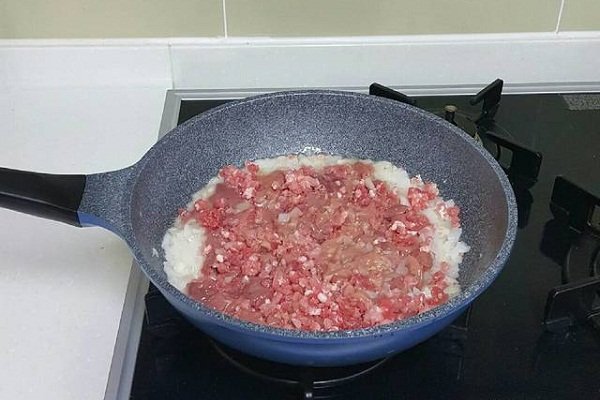 Cách làm pate gan gà ngon tuyệt cho bữa sáng gia đình thêm hấp dẫn